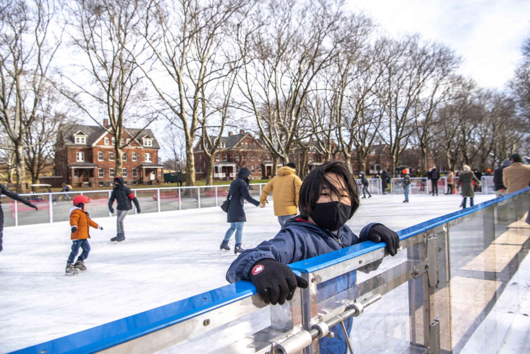 Gov­er­nors Island Win­ter Vil­lage Returns - New York Loves Kids